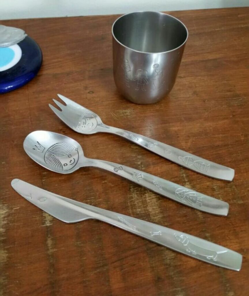 Talheres infantis - Comer Brincando – Você se Lembra